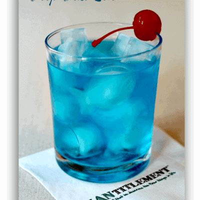 Deep Blue Sea | A Boozy, Blue Mixed Drink Recipe | Mantitlement