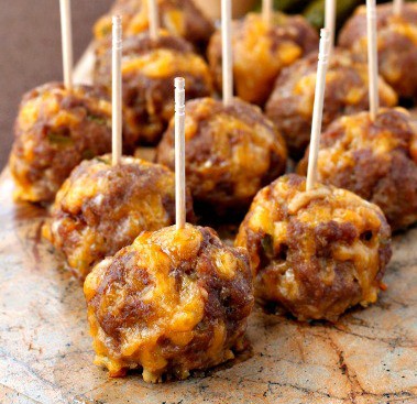 Cheeseburger Meatballs | Meatball Appetizer Recipe | Mantitlement