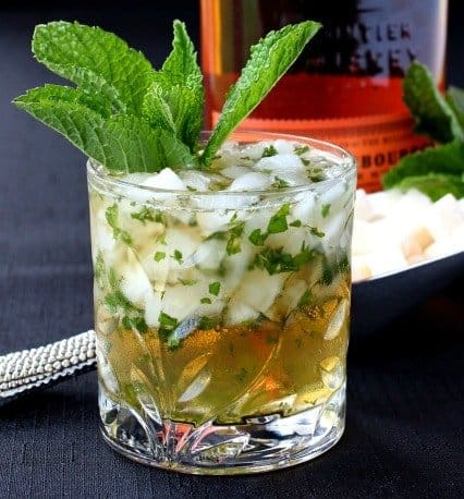 Mint Julep - A Classic Bourbon Cocktail - Mantitlement