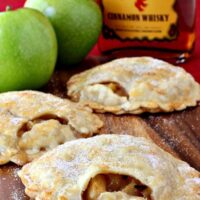 Whisky Apple Hand Pies | Mantitlement