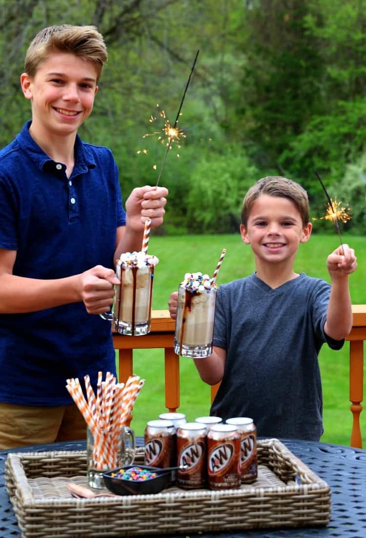Birthday Root Beer Floats - A Root Beer Float Bar For Birthdays & Parties