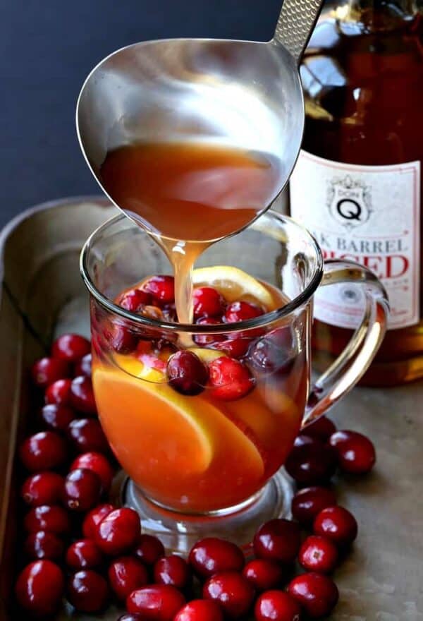 Slow Cooker Spiced Rum Cocktail - Mantitlement