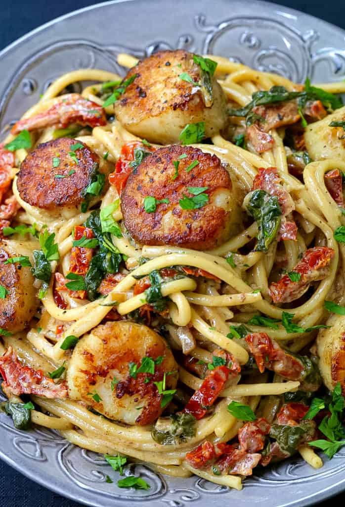 Creamy Tuscan Spaghetti with Jumbo Scallops - Mantitlement