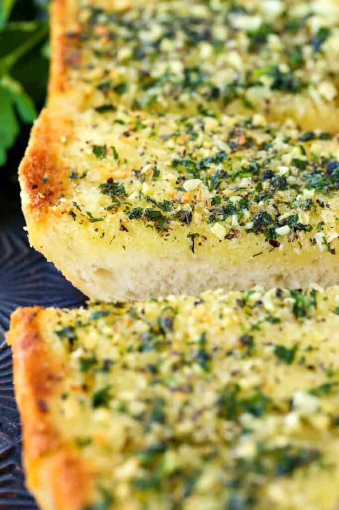 Garlic Bread Recipe | Mantitlement