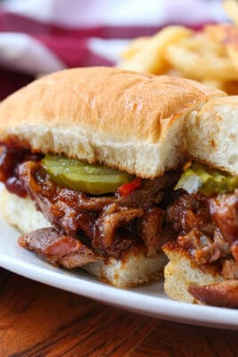 BBQ Rib Sandwich - Mantitlement