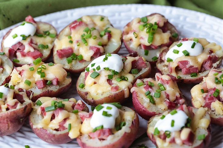 Corned Beef Stuffed Potatoes | Mantitlement