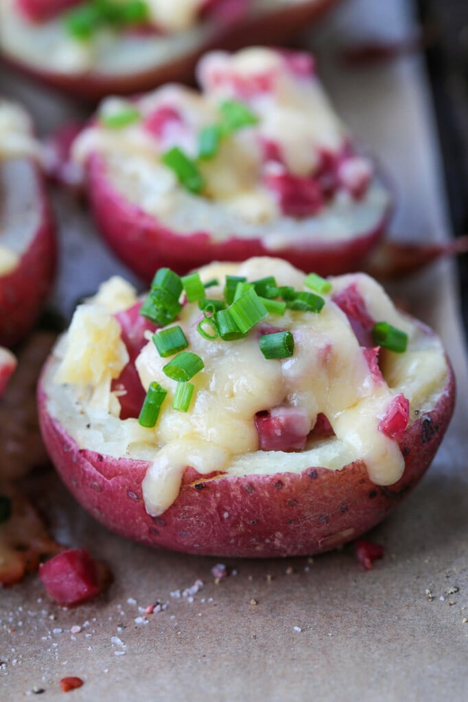 Corned Beef Stuffed Potatoes | Mantitlement