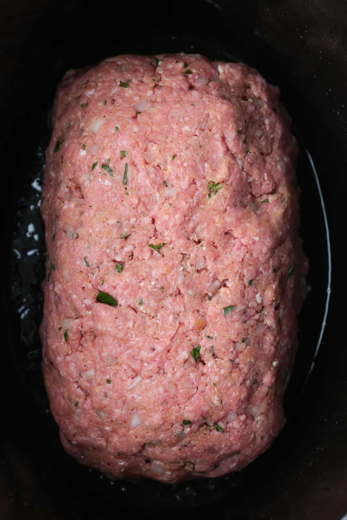 Slow Cooker Meatloaf | Mantitlement